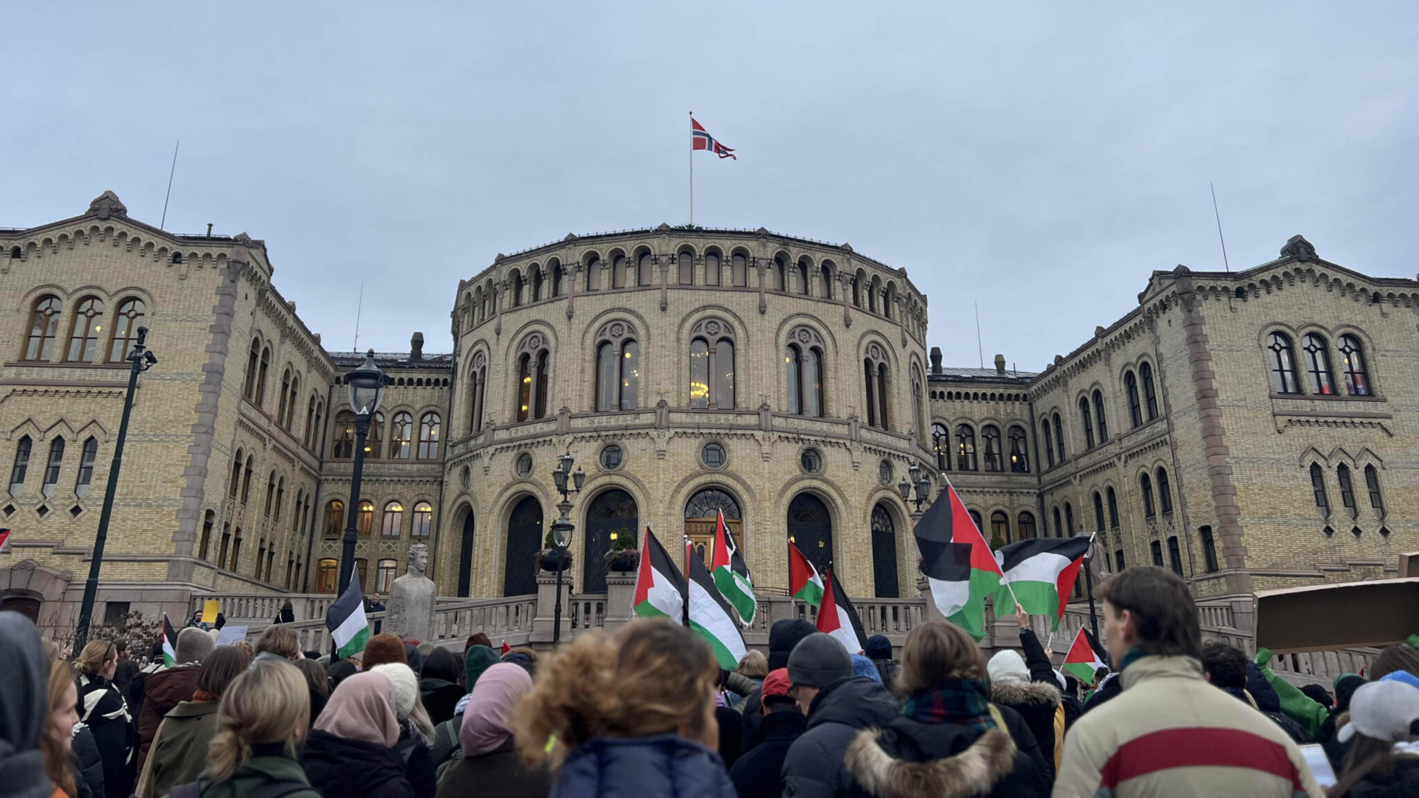 Flertall på Stortinget for kompromiss om anerkjennelse av Palestina som ...